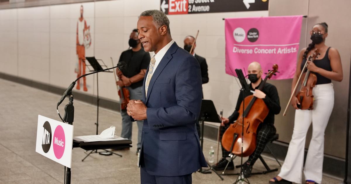 Performers return to the subway as MTA restarts 'Music Under New York ...