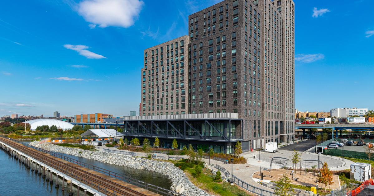 South Bronx’s waterfront development with 542 affordable units debuts ...